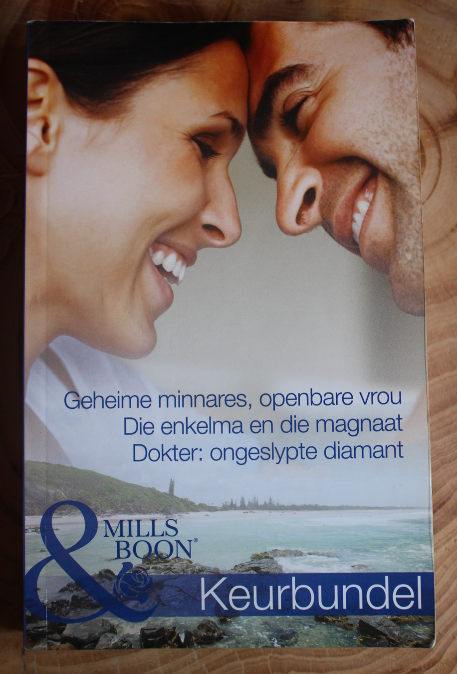 Keurbundel (Afrikaans Mills & Boon) Boon, Afrikaans Mills &| Buy Online | Used Books On Sale Now ...