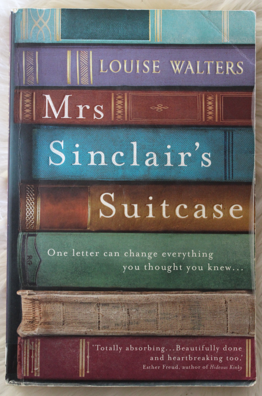 Mrs Sinclair's Suitcase (Louise Walters) On Sale – Readmatter